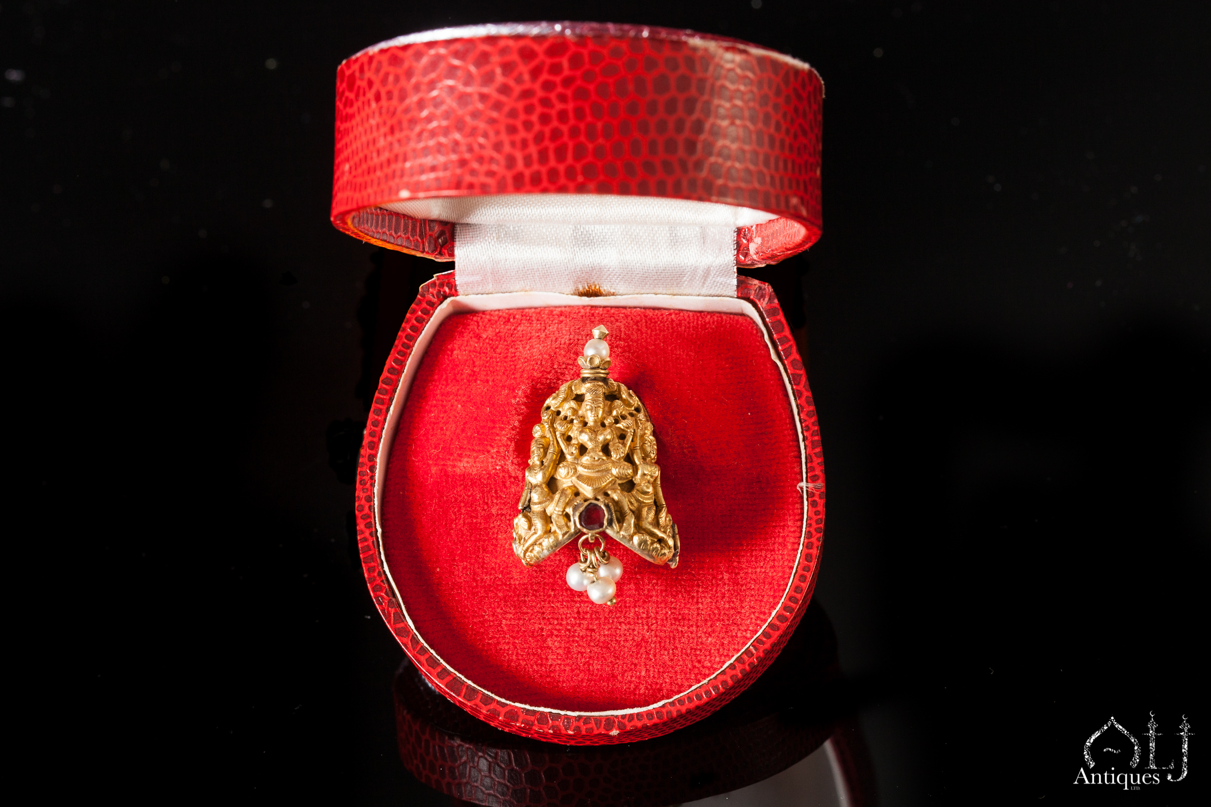 A 19 Century South Indian Pearls & Ruby Inset Gold Fingertip Ring - ALJ ...