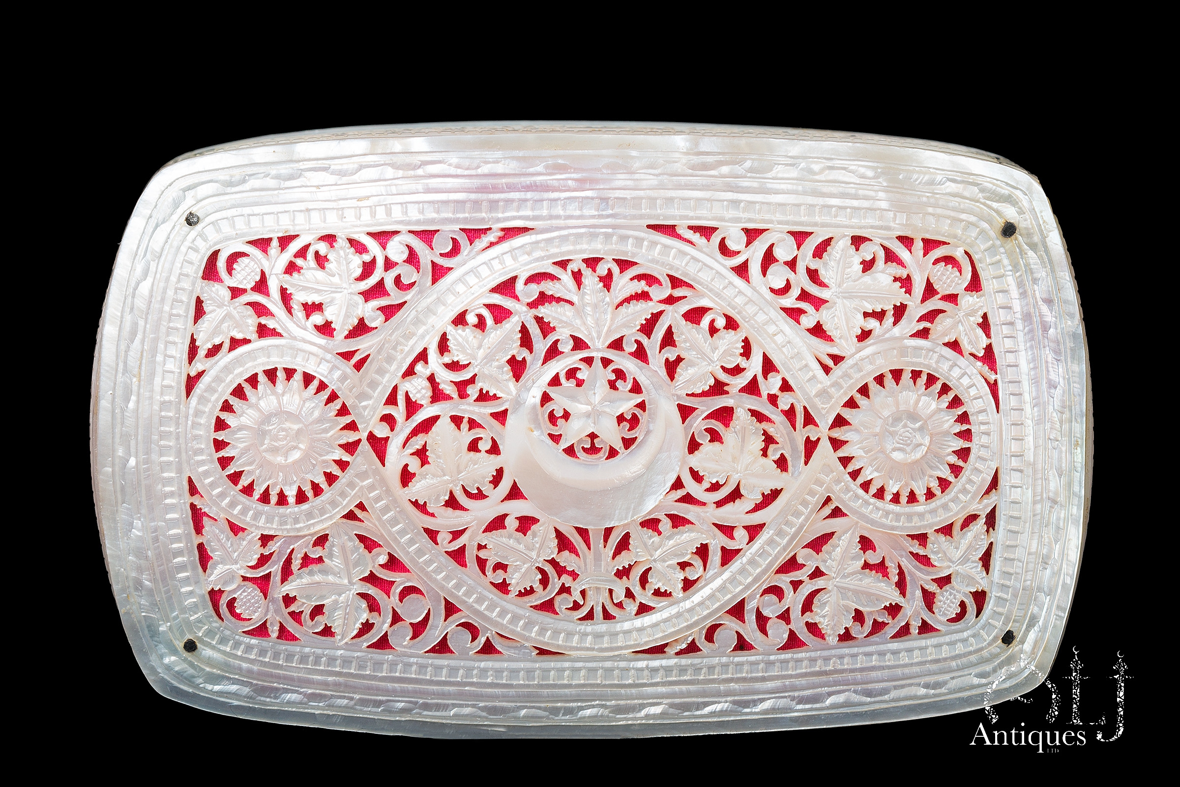 Jerusalem Snuff Box, A Fine Carved & Pierced Holy Land Mother-Of-Pearl ...