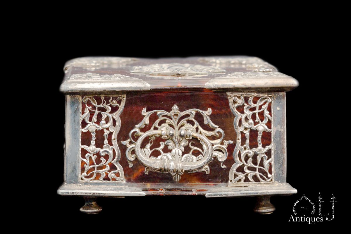 Dutch Colonial, A Fine Batavian Tortoiseshell Betel Box Or (Sirih) Casket With Silver Mounts ...